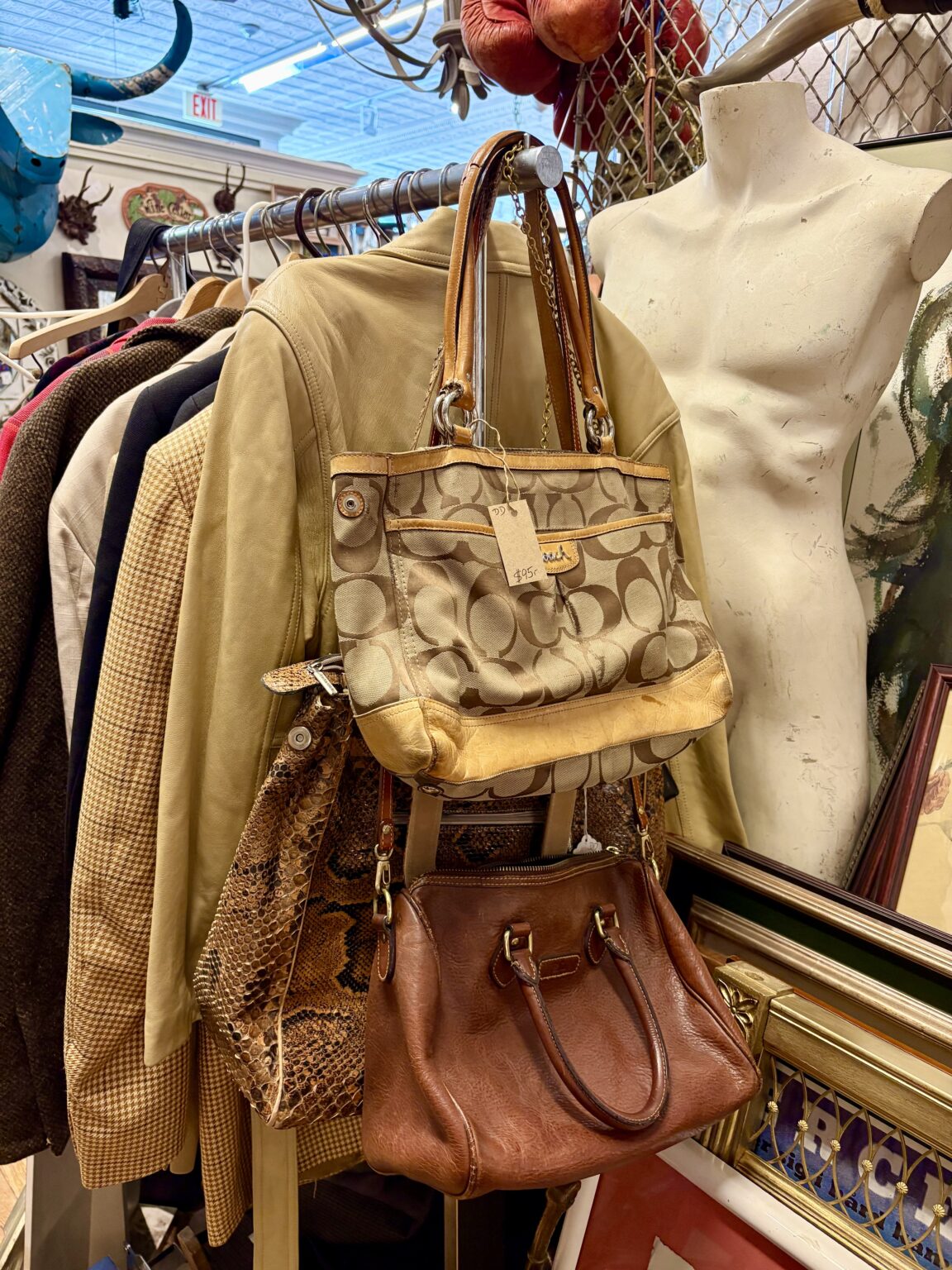 Doris Dixon Antiques – Peoples Antique